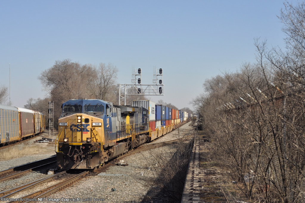 CSXT 148 On CSX Q 143 Southbound